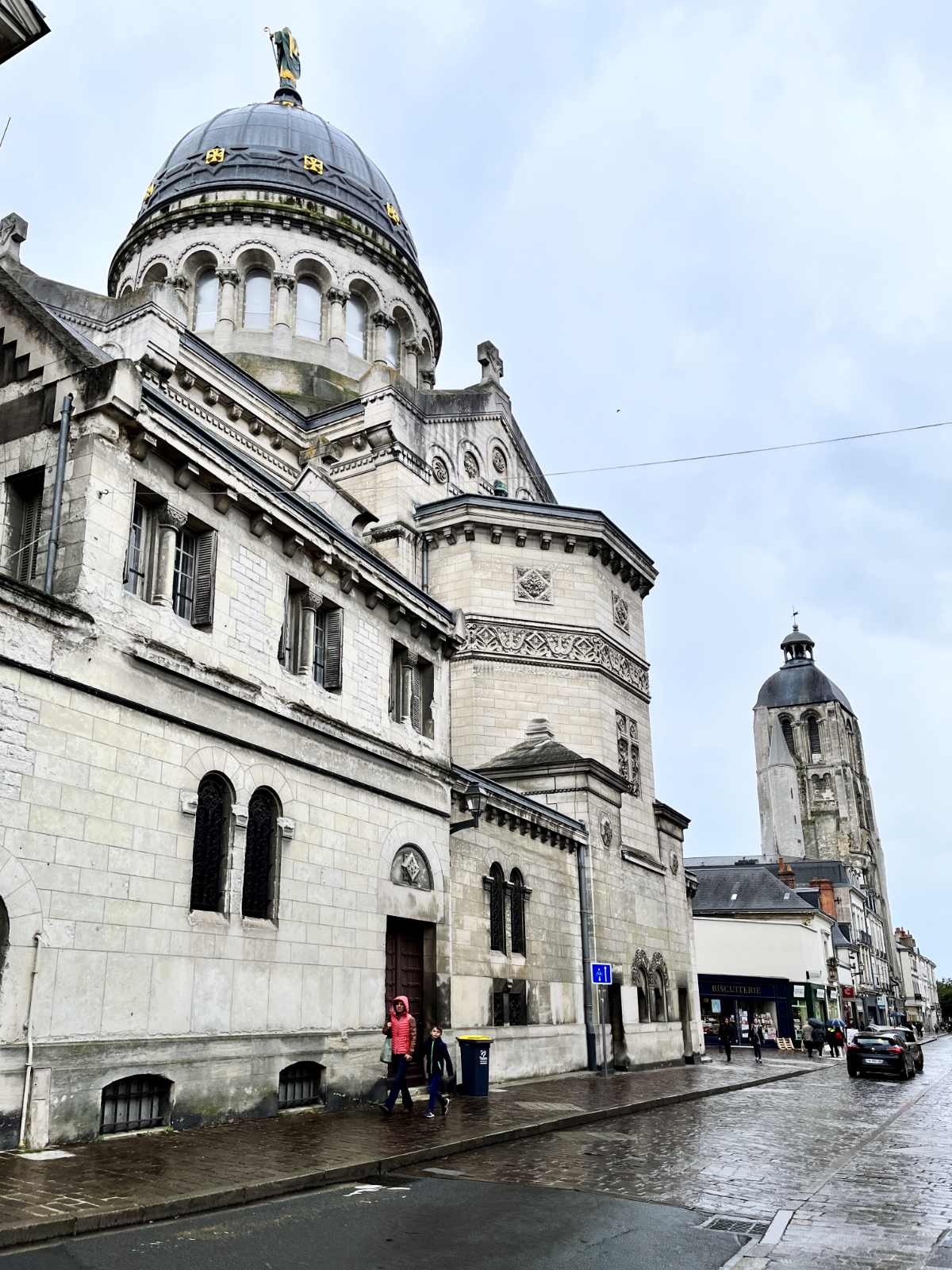 Tours: Renaissance city in the Loire Valley