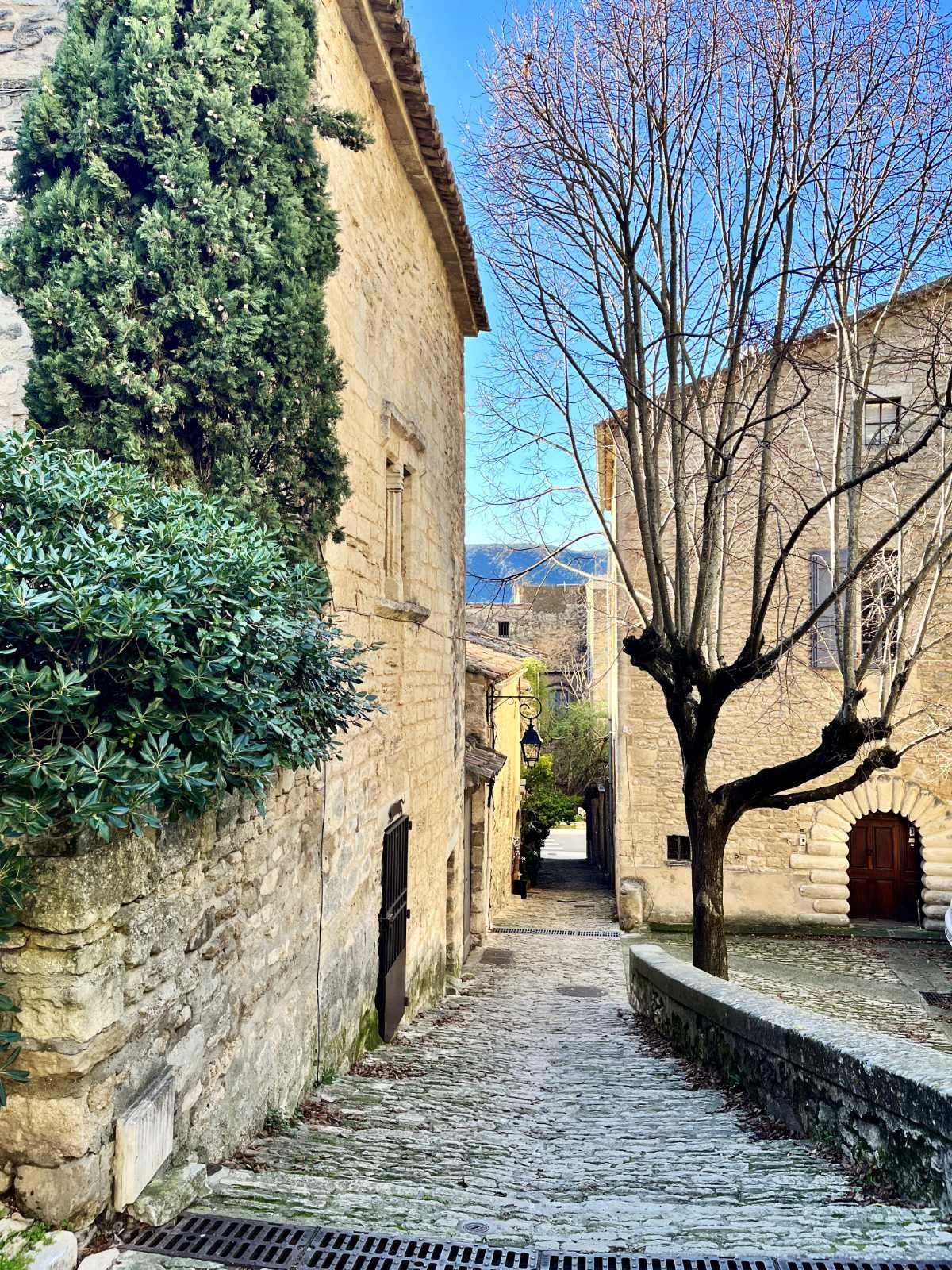 Bonnieux: A Provençal village on the hilltops